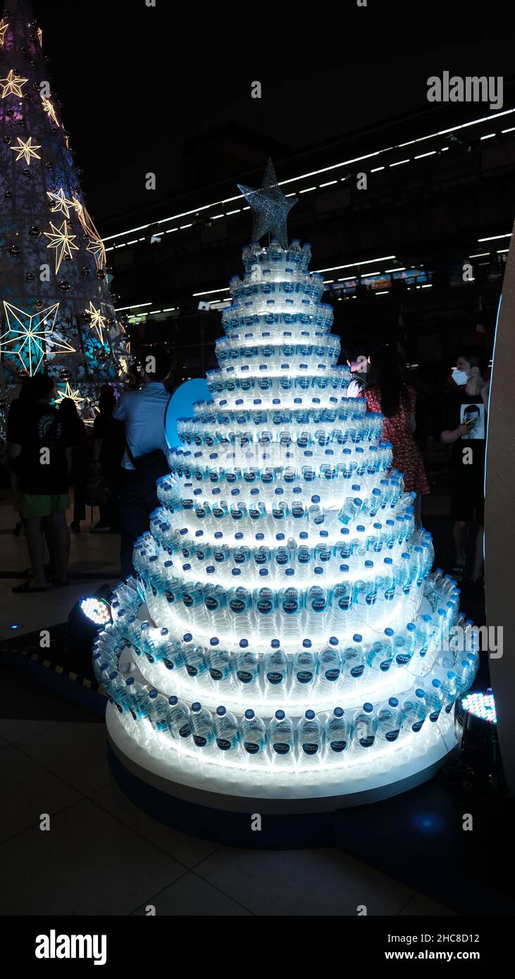 Christmas Decorations Siam Paragon สยามพารากอน Plaza Bangkok Thailand ...