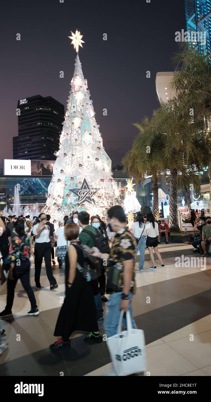 Christmas Decorations at Siam Paragon, Bangkok, Thailand สยามพารากอน ...