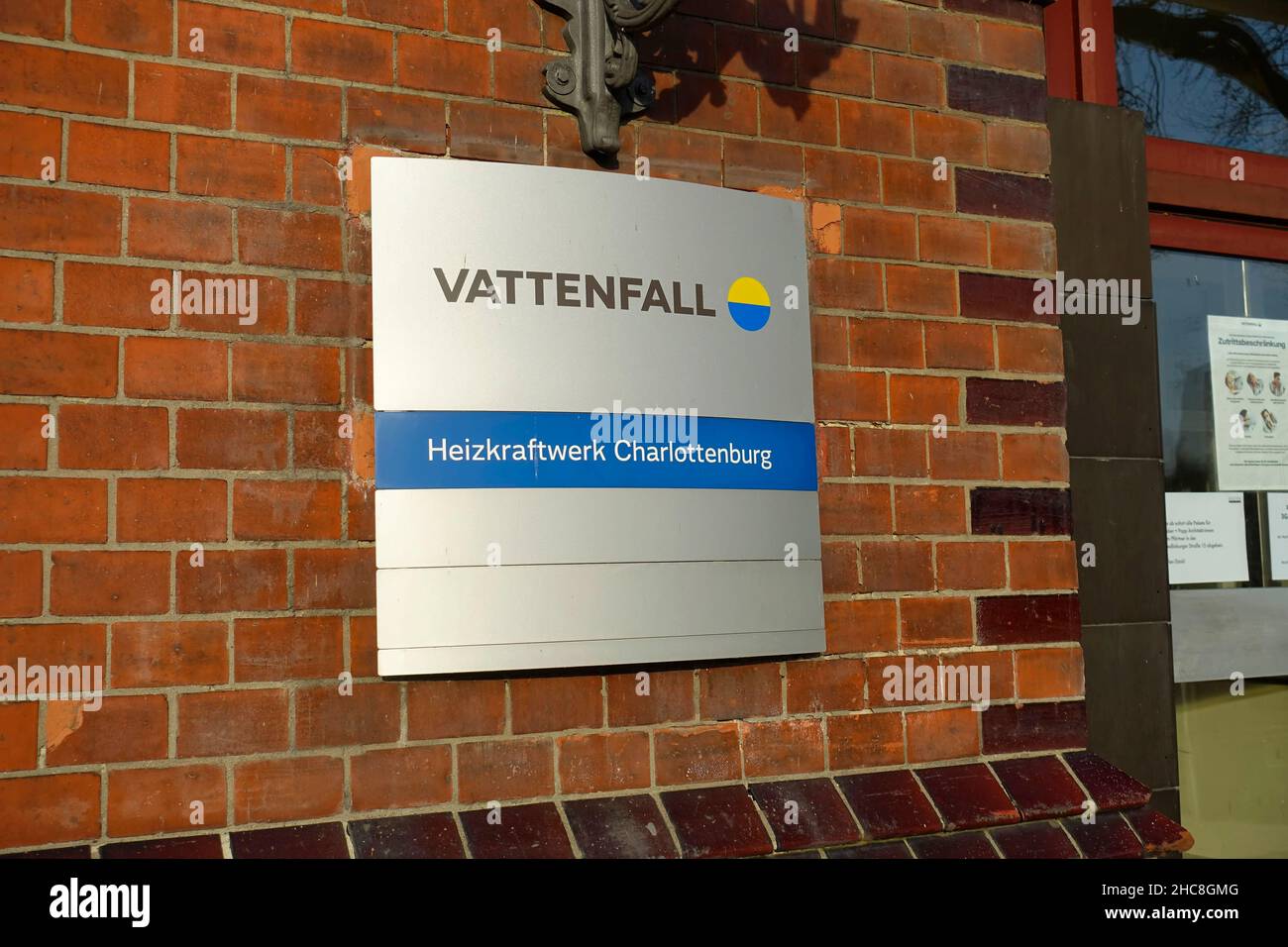 Vattenfall, Berlin, Germany, combined heat and power station Stock ...