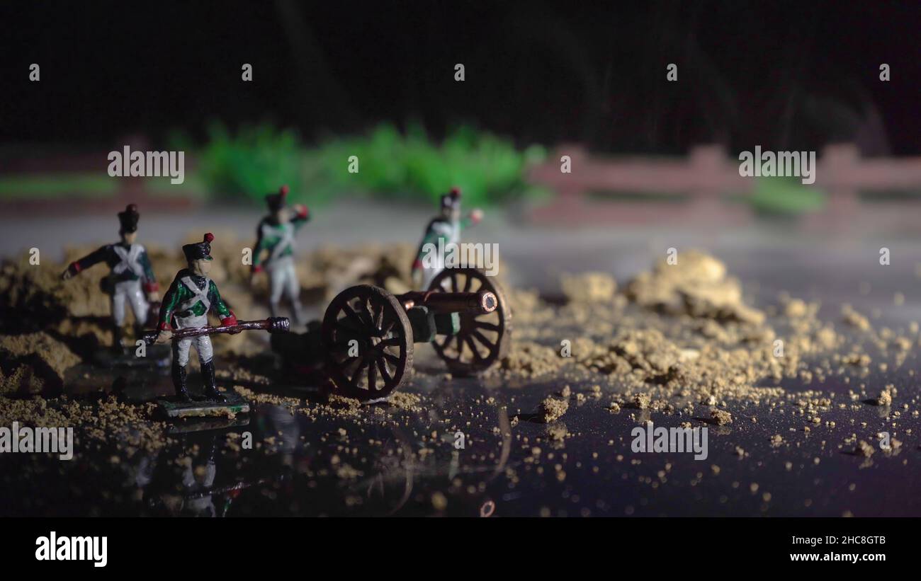 Smoke of war hi-res stock photography and images - Alamy