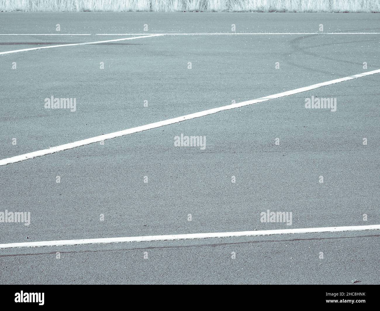 Road with white line markings Stock Photo - Alamy