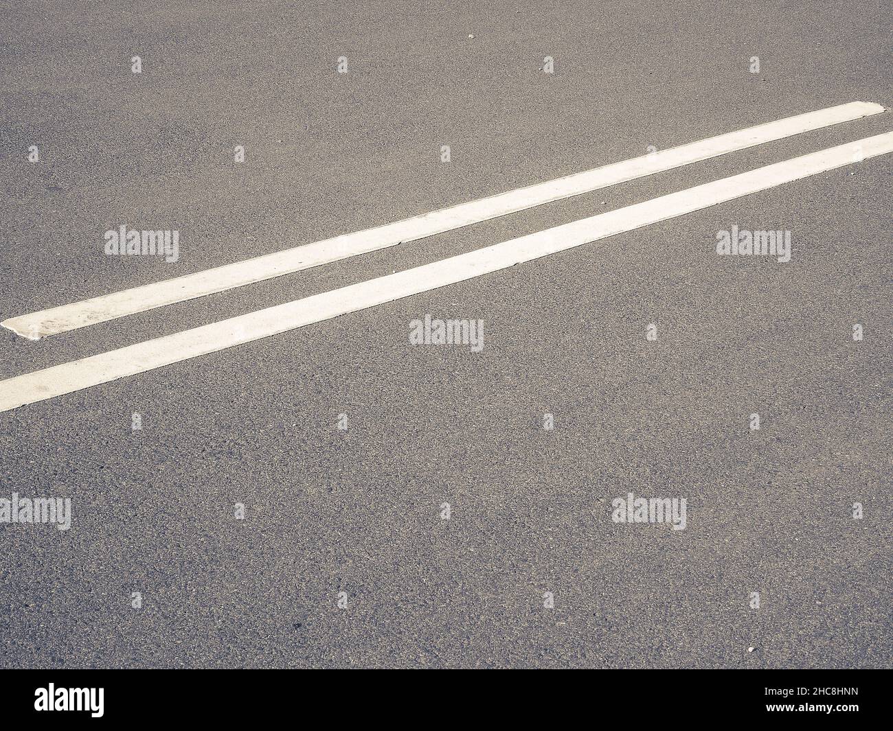 Road with white line markings Stock Photo - Alamy