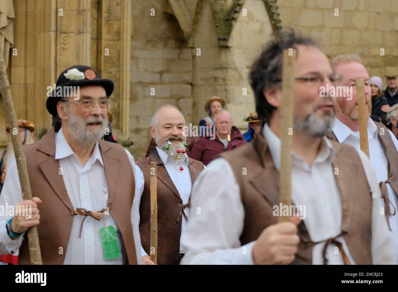 Gloucester, UK. 26th Dec, 2021. Morris Men and Mummers perform in front ...