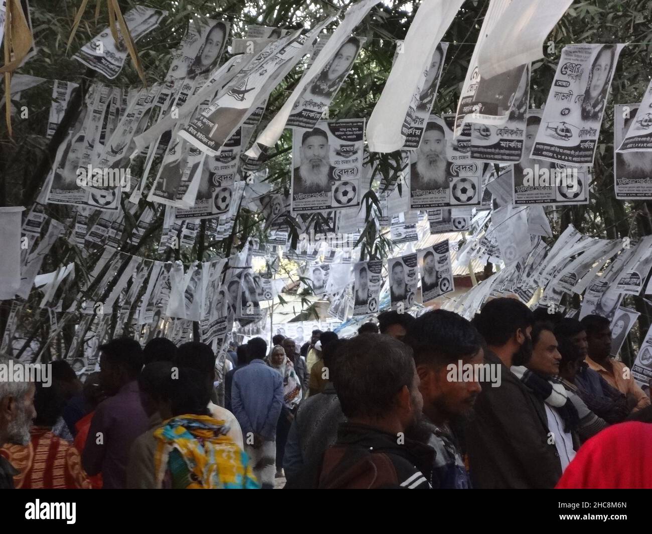 Bangladesh election campaign poster hi-res stock photography and images ...