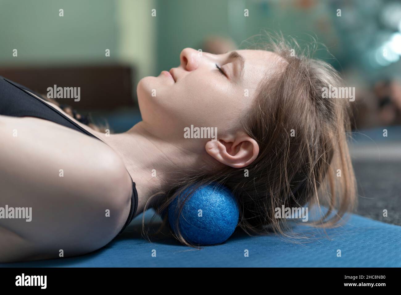 Mfr massage hi-res stock photography and images - Alamy