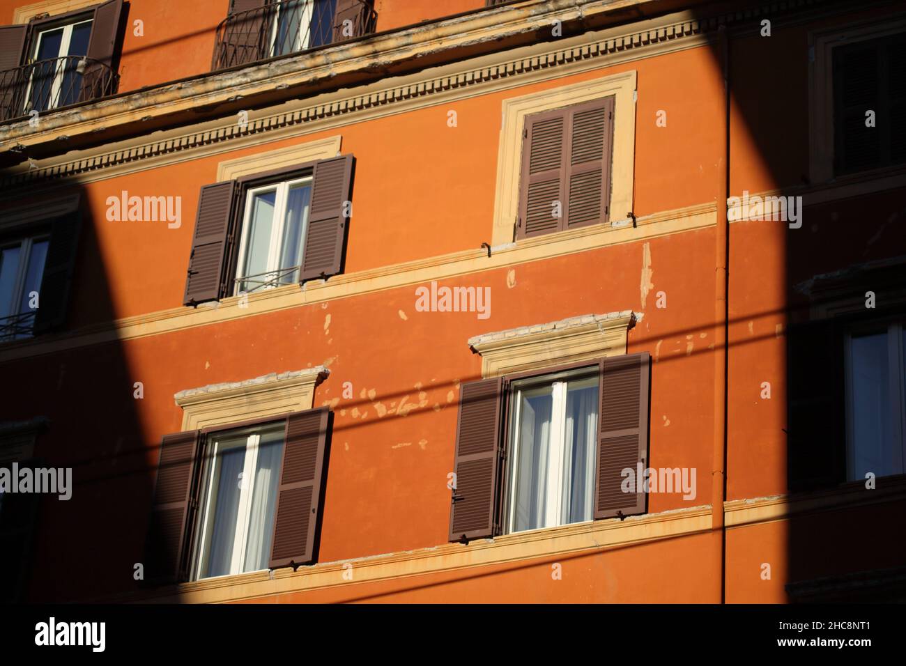Rome : building facade Stock Photo - Alamy