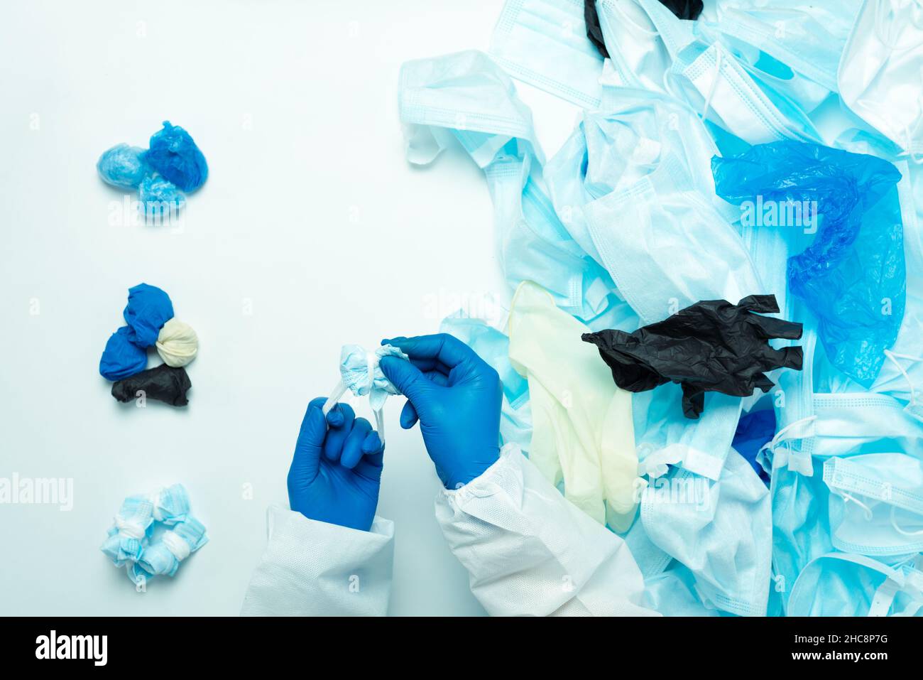 Sorting masks hi-res stock photography and images - Alamy