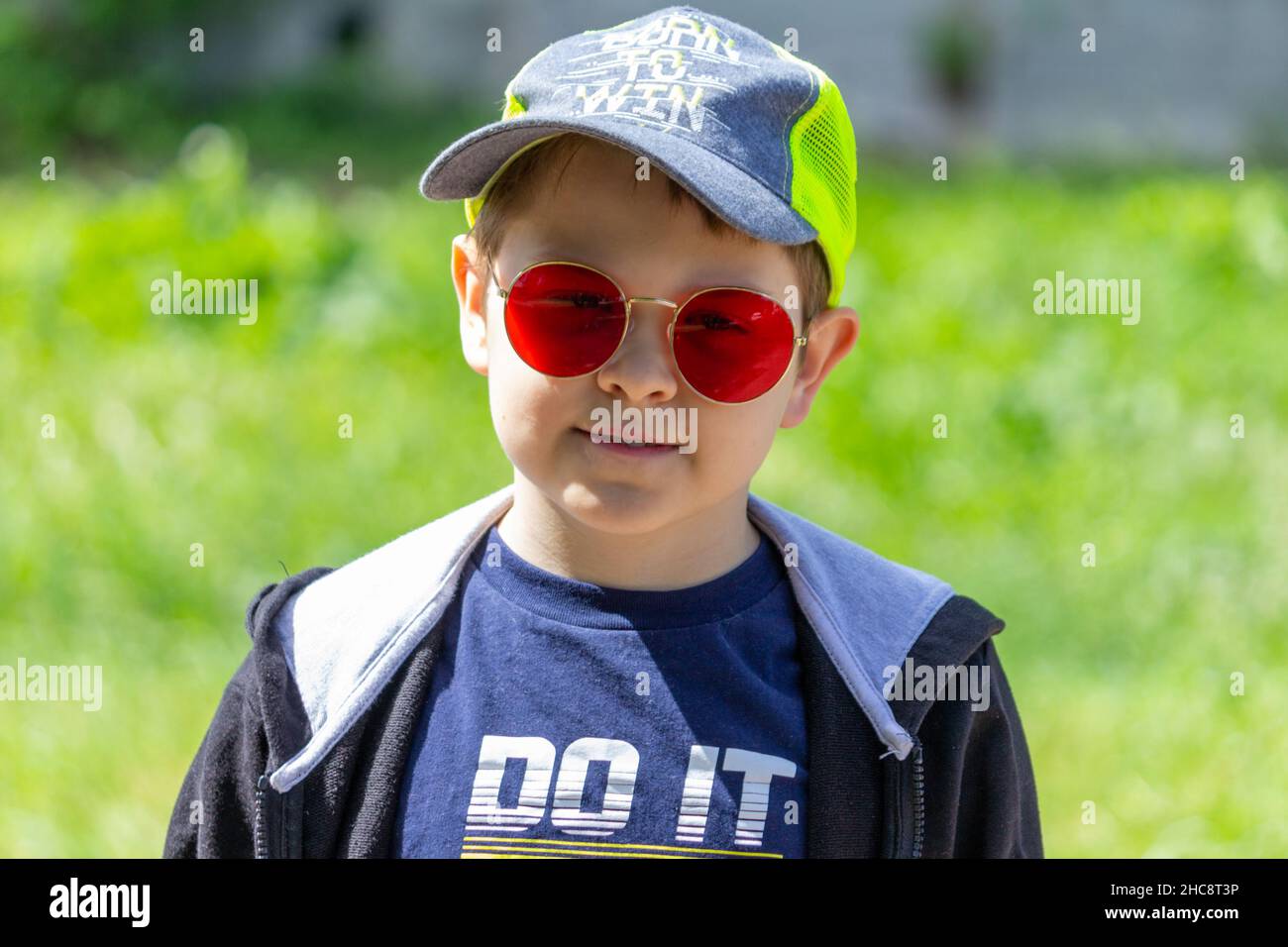 Cool guy in glasses hi-res stock photography and images - Alamy