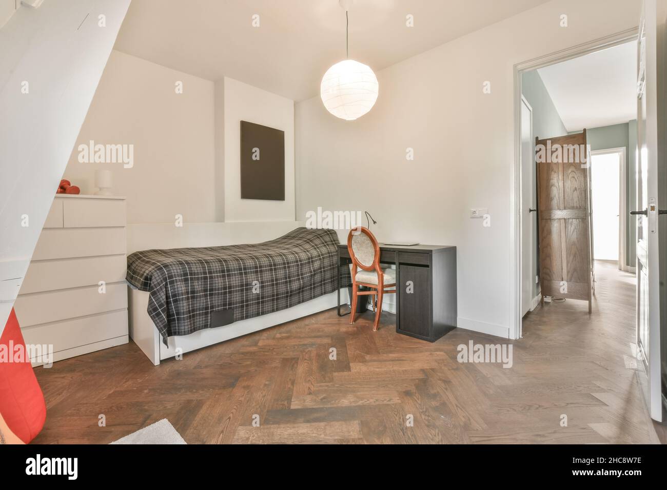 Checkered bedspread hi-res stock photography and images - Alamy