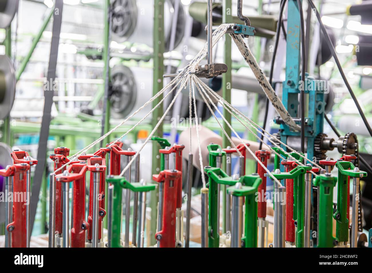 Needle beams hi-res stock photography and images - Alamy