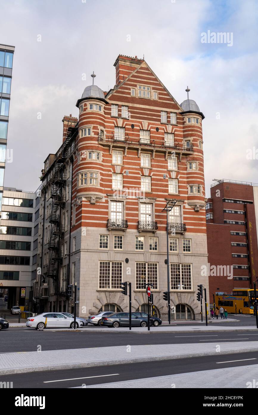 Vertical shot of Albion house in Liverpool, United Kingdom Stock Photo ...
