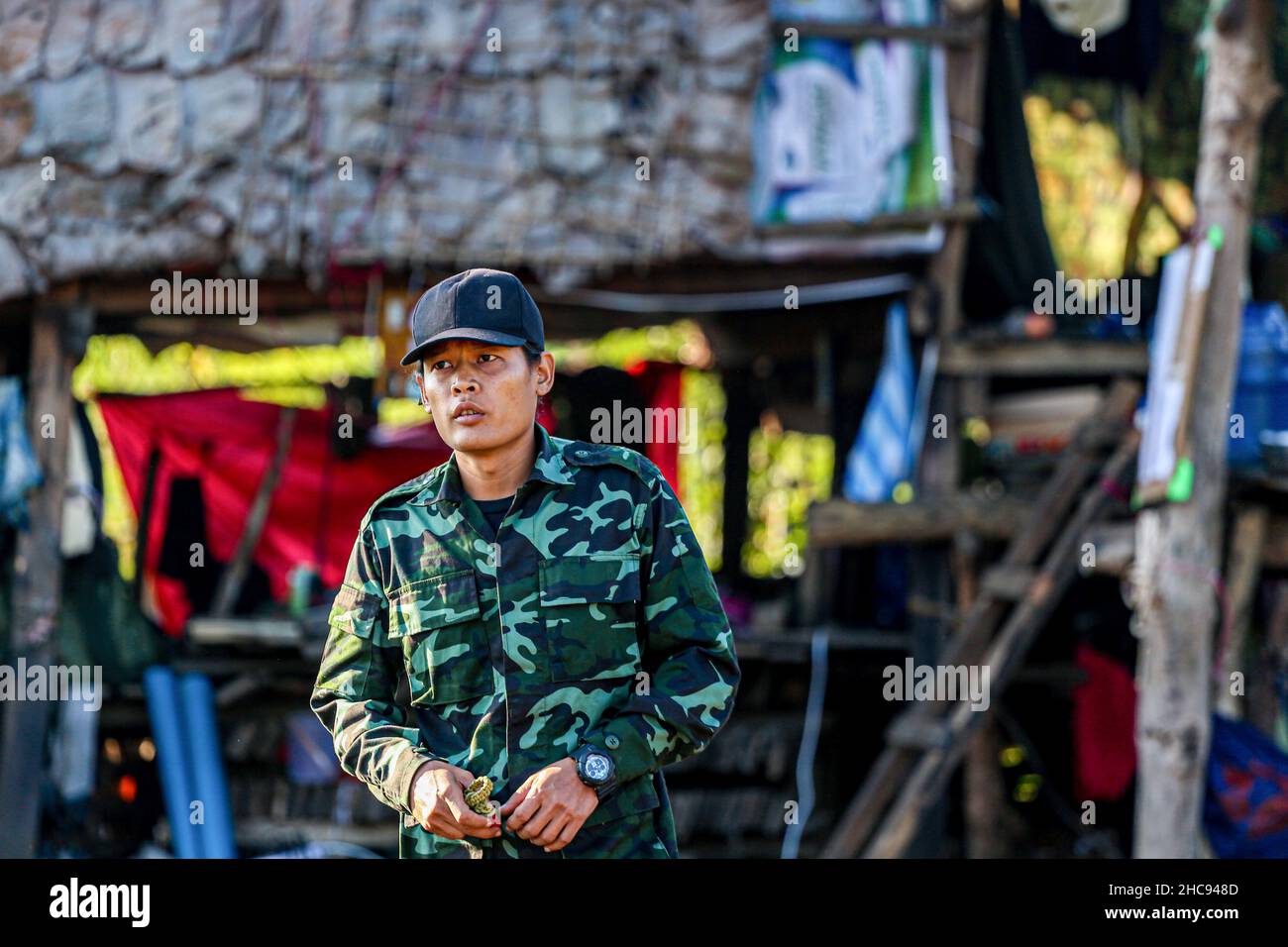 Kayin State, Myanmar. 28th Nov, 2021. A member of people's defence ...