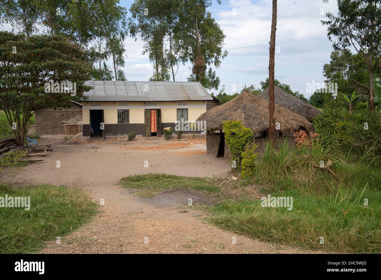 Typical african village hi-res stock photography and images - Alamy