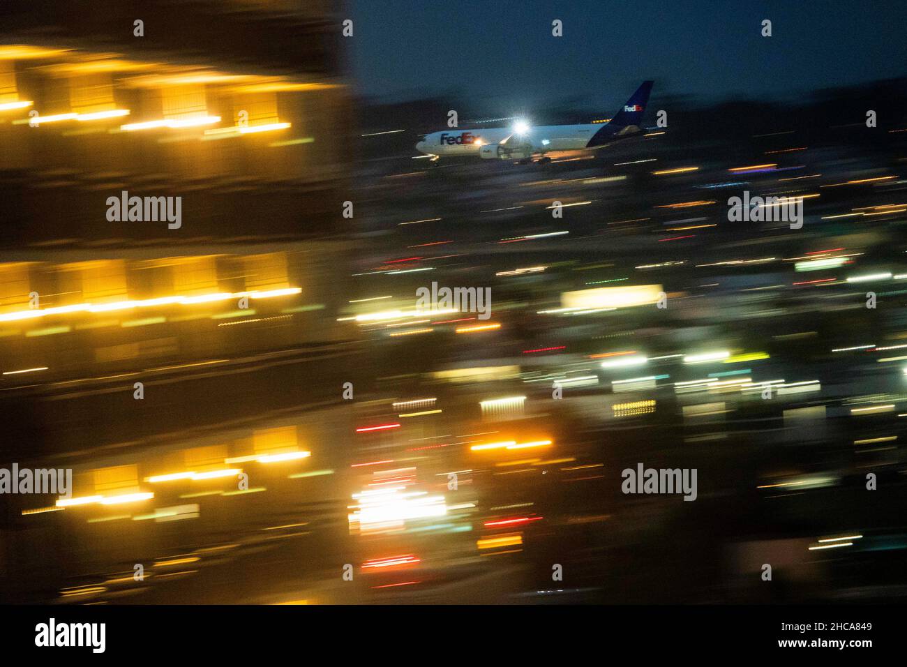 San Diego, California, USA. 23rd Dec, 2021. A FedEx Boeing 767 airplane ...
