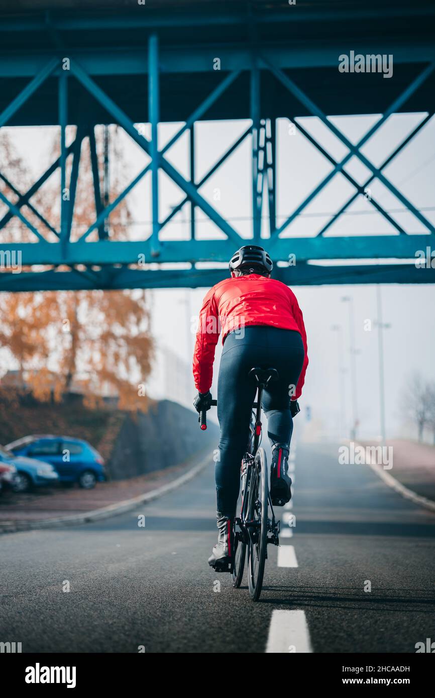 Athlete back view hi-res stock photography and images - Alamy