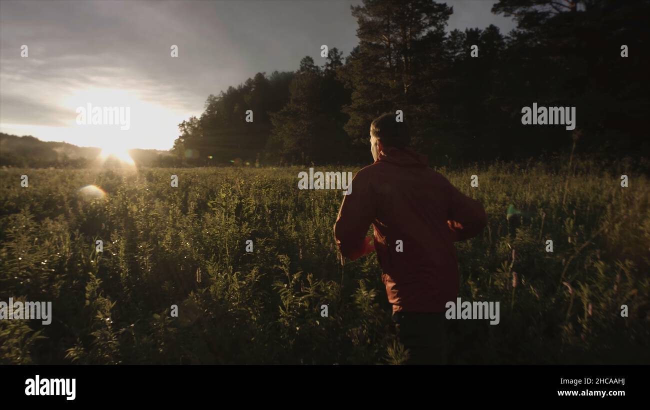 Camera follows runner hi-res stock photography and images - Alamy