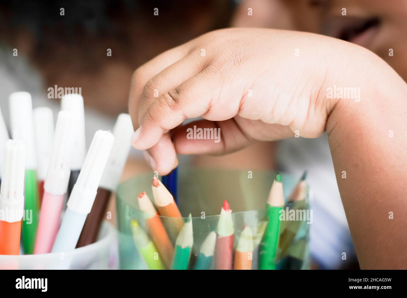 Draw on paper hi-res stock photography and images - Alamy