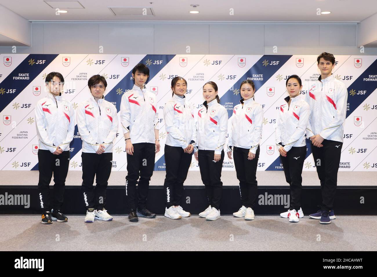 Saitama, Japan. 26th Dec, 2021. (L to R) Yuma Kagiyama, Shoma Uno ...
