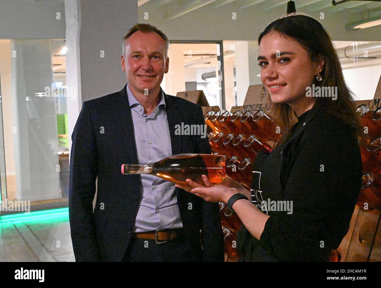 Henkell freixenet hi-res stock photography and images - Alamy