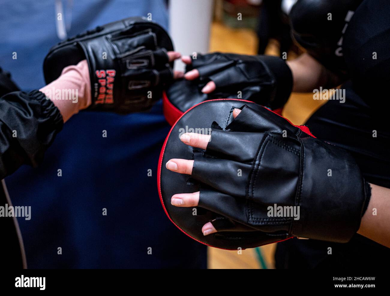 Pregnant boxing hi-res stock photography and images - Alamy