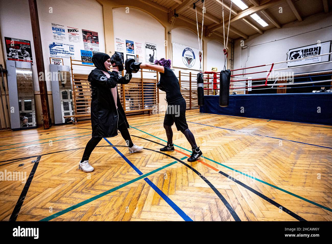 Muslim boxers hi-res stock photography and images - Alamy