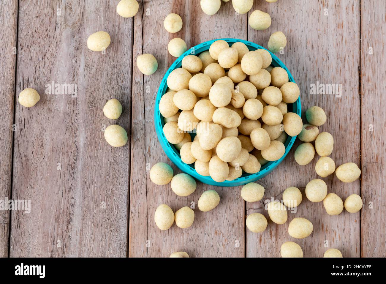 pilus peanuts, peanuts wrapped in white savory flour, savory taste ...