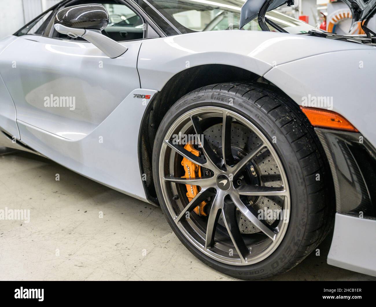 06.09.2018 Aluminum Wheel brakes of McLaren 720S spider hypercar super ...