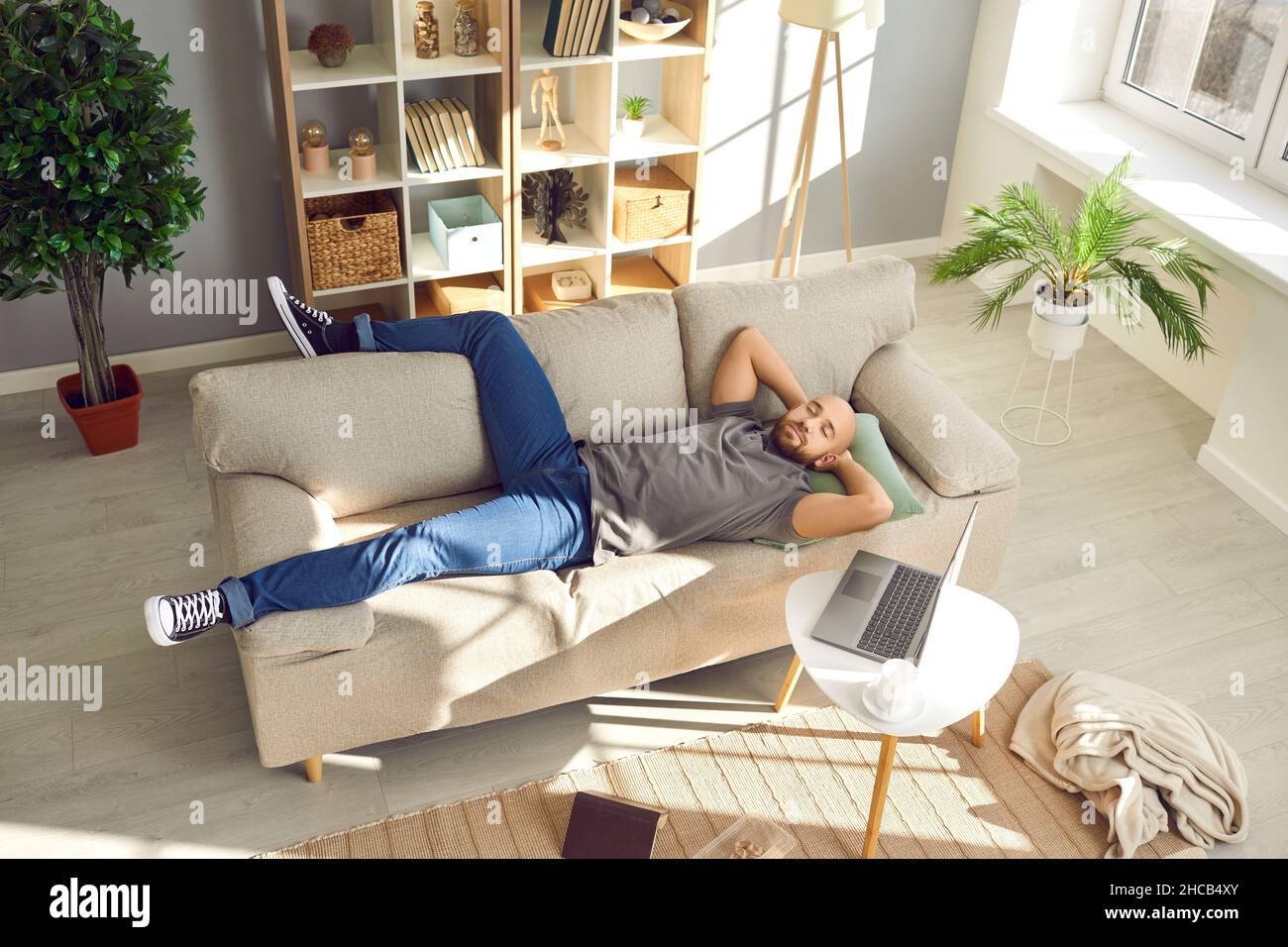 Lazy man couch hi-res stock photography and images - Alamy