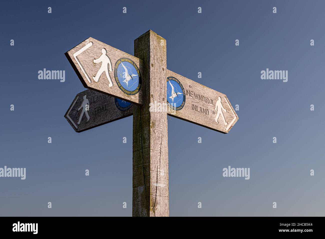 Welsh coastal path sign hi-res stock photography and images - Alamy