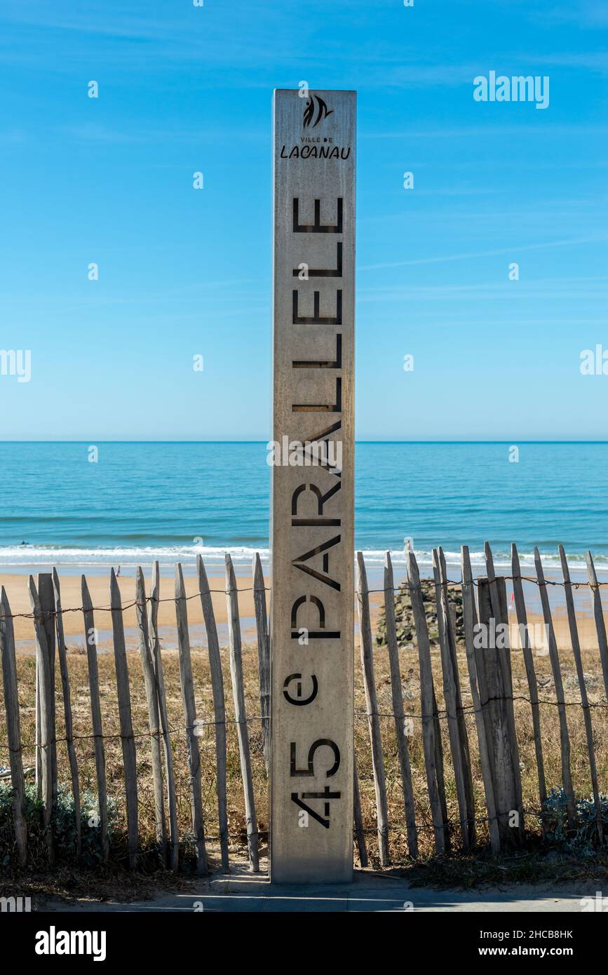 Lacanau, on the French Atlantic coast: 45th parallel marker Stock Photo ...