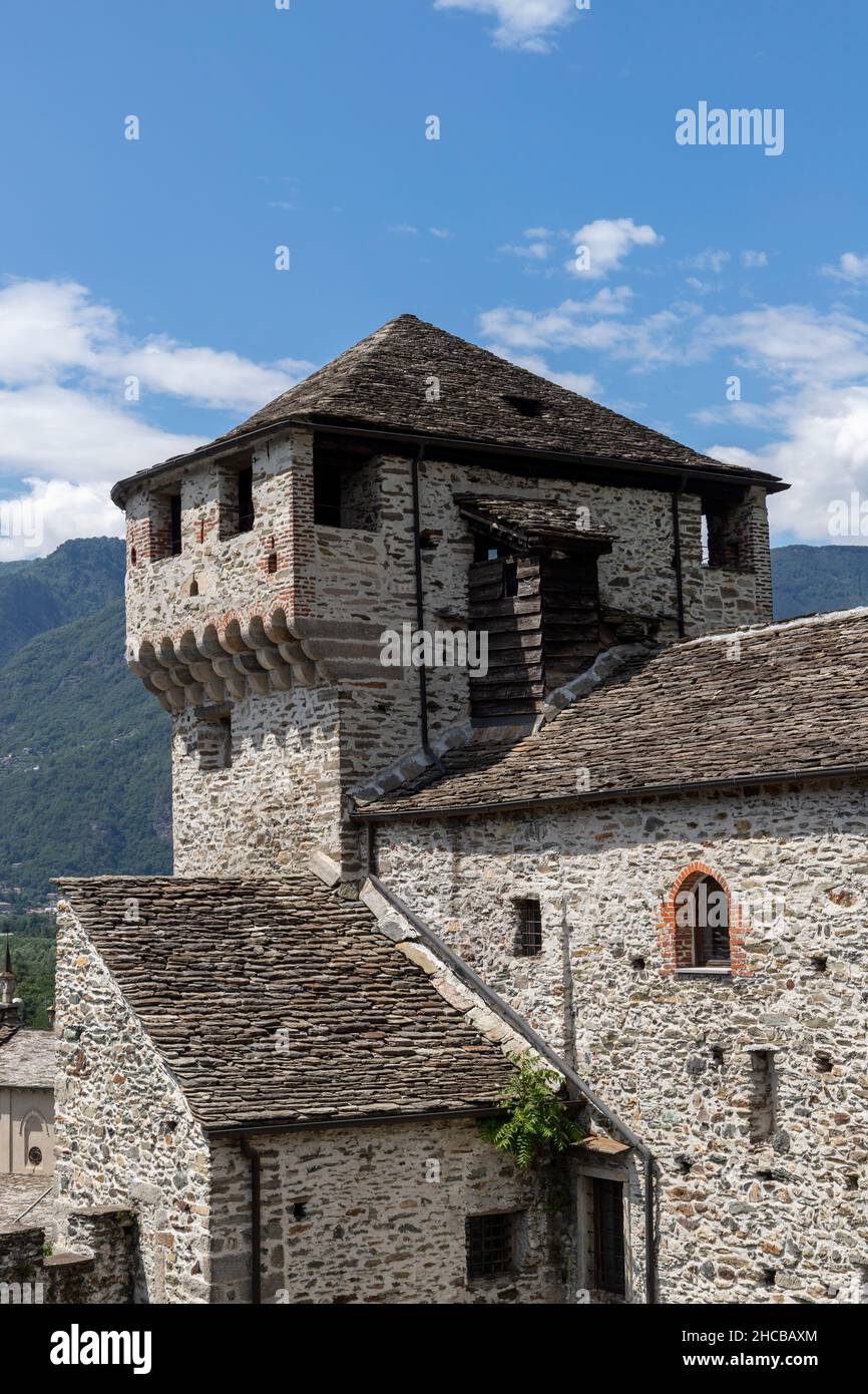 Vogogna castle hi-res stock photography and images - Alamy