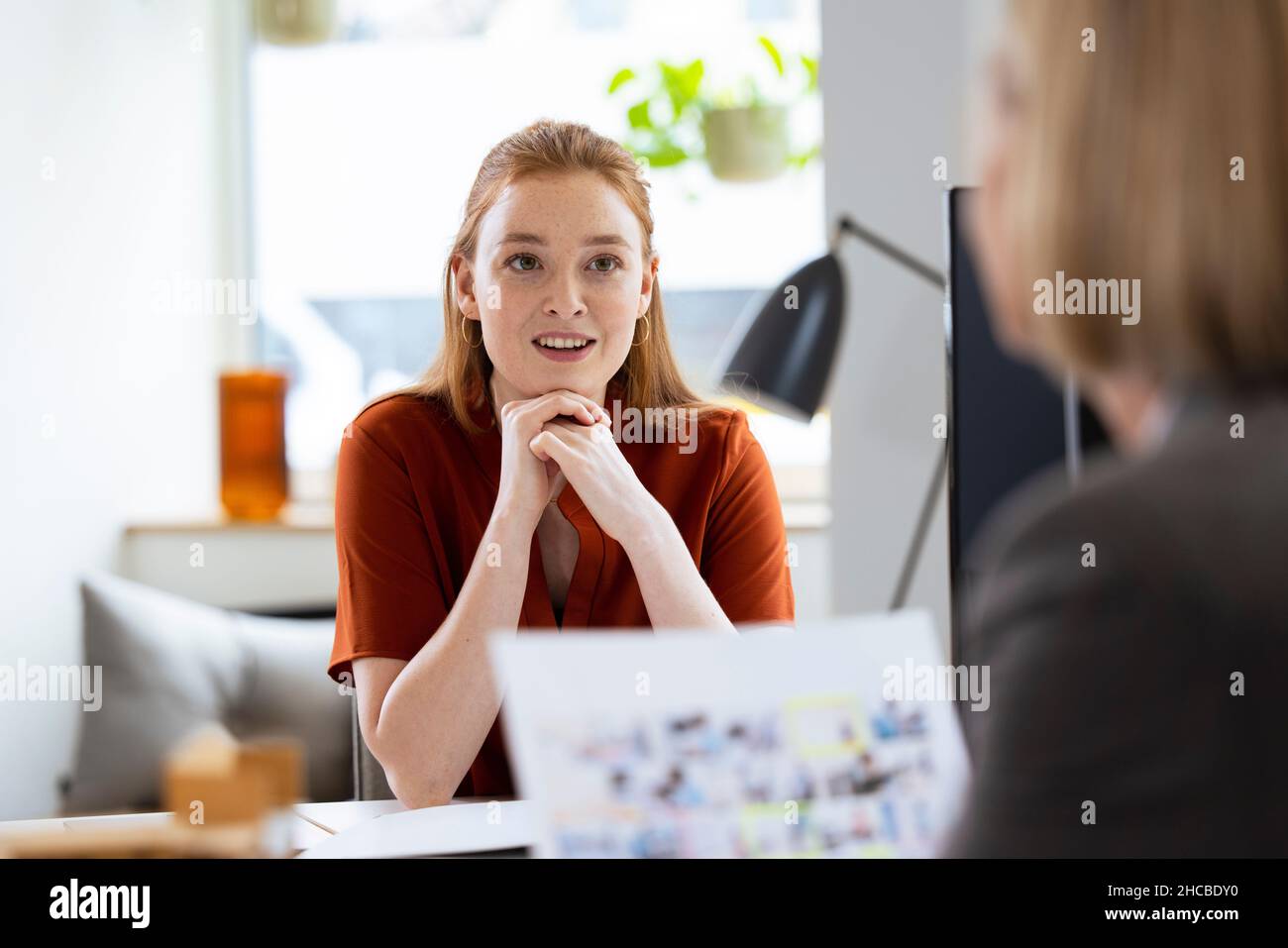 Coworker office hi-res stock photography and images - Alamy