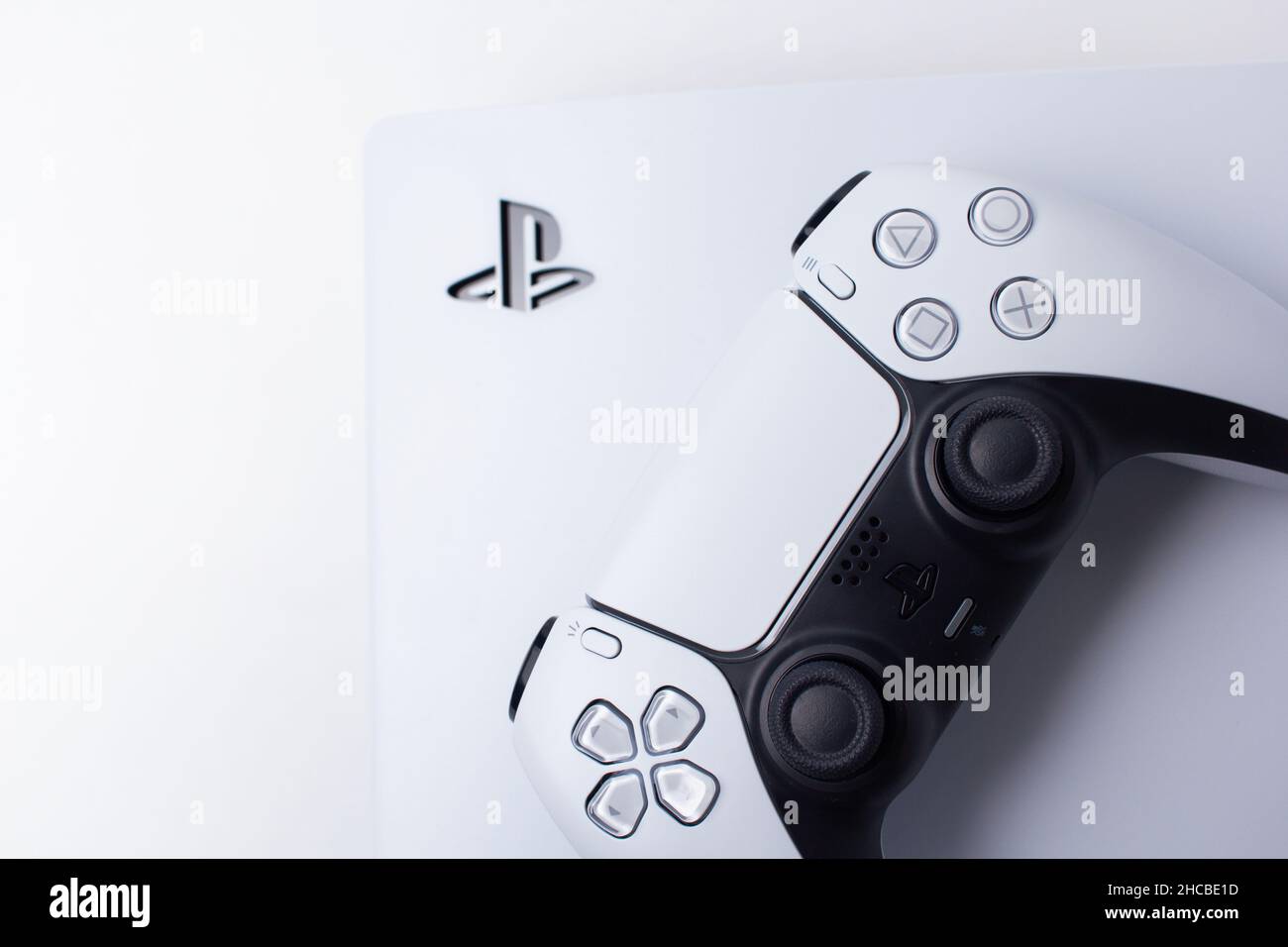 Playstation 5 console hi-res stock photography and images - Alamy