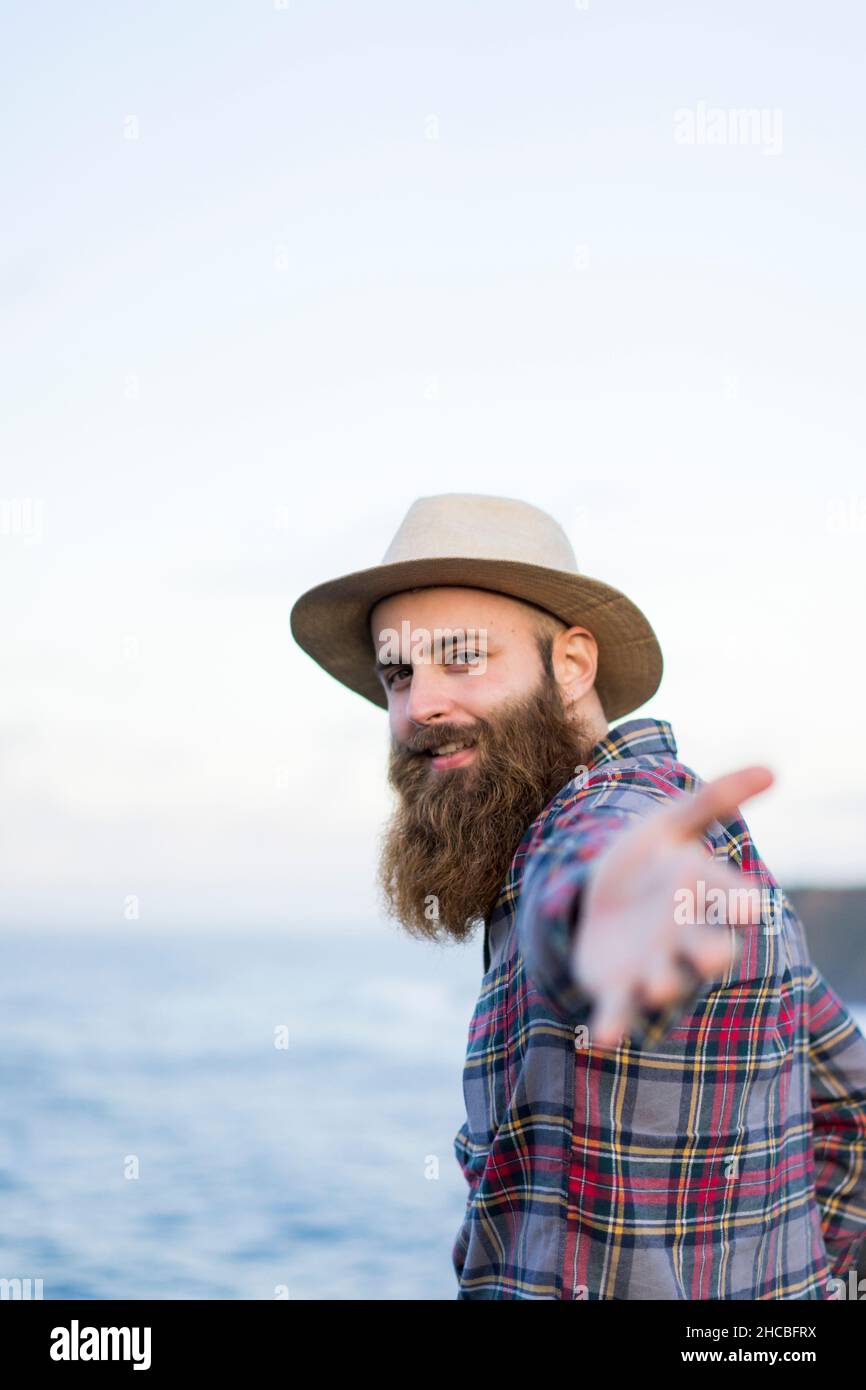 Side view man wearing hat hi-res stock photography and images - Alamy
