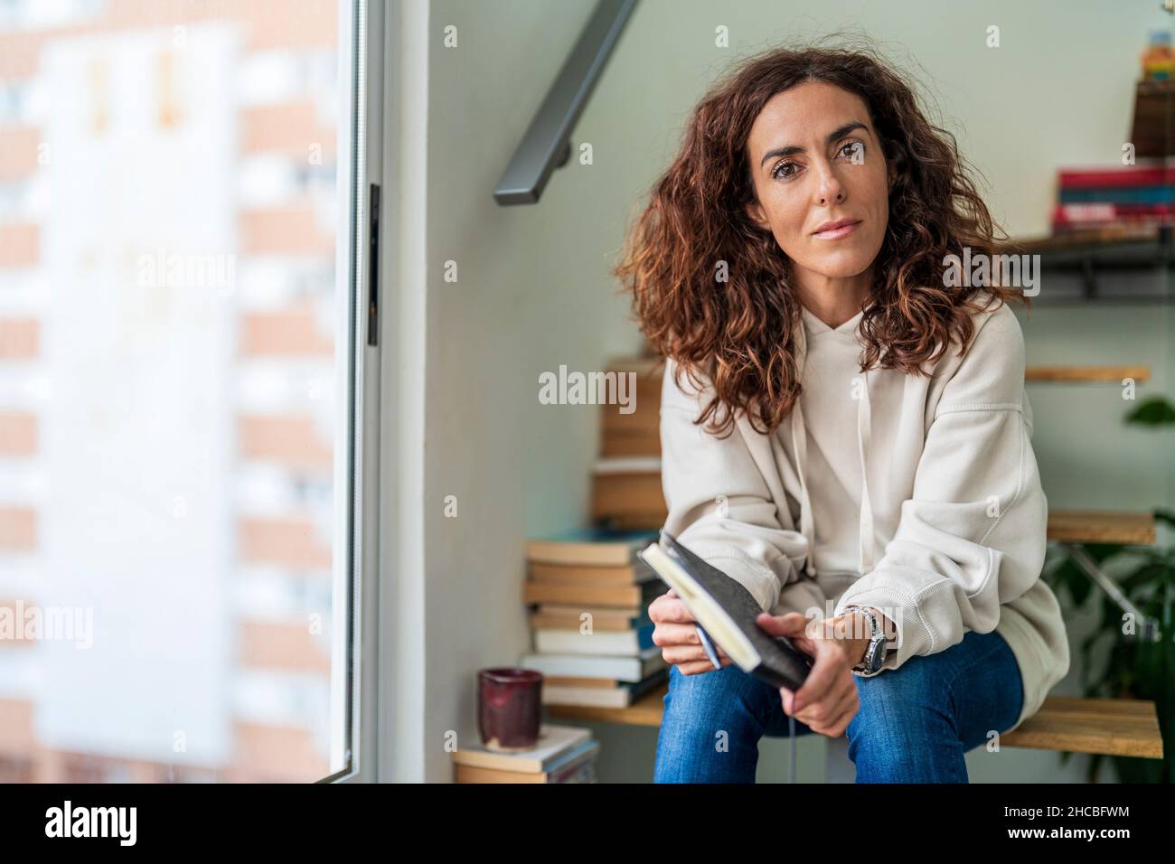Woman diary hi-res stock photography and images - Alamy