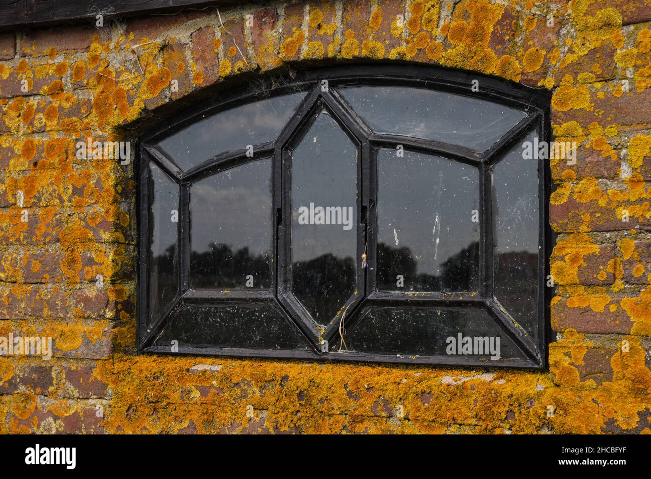 Historical wall with old stones hi-res stock photography and images - Alamy