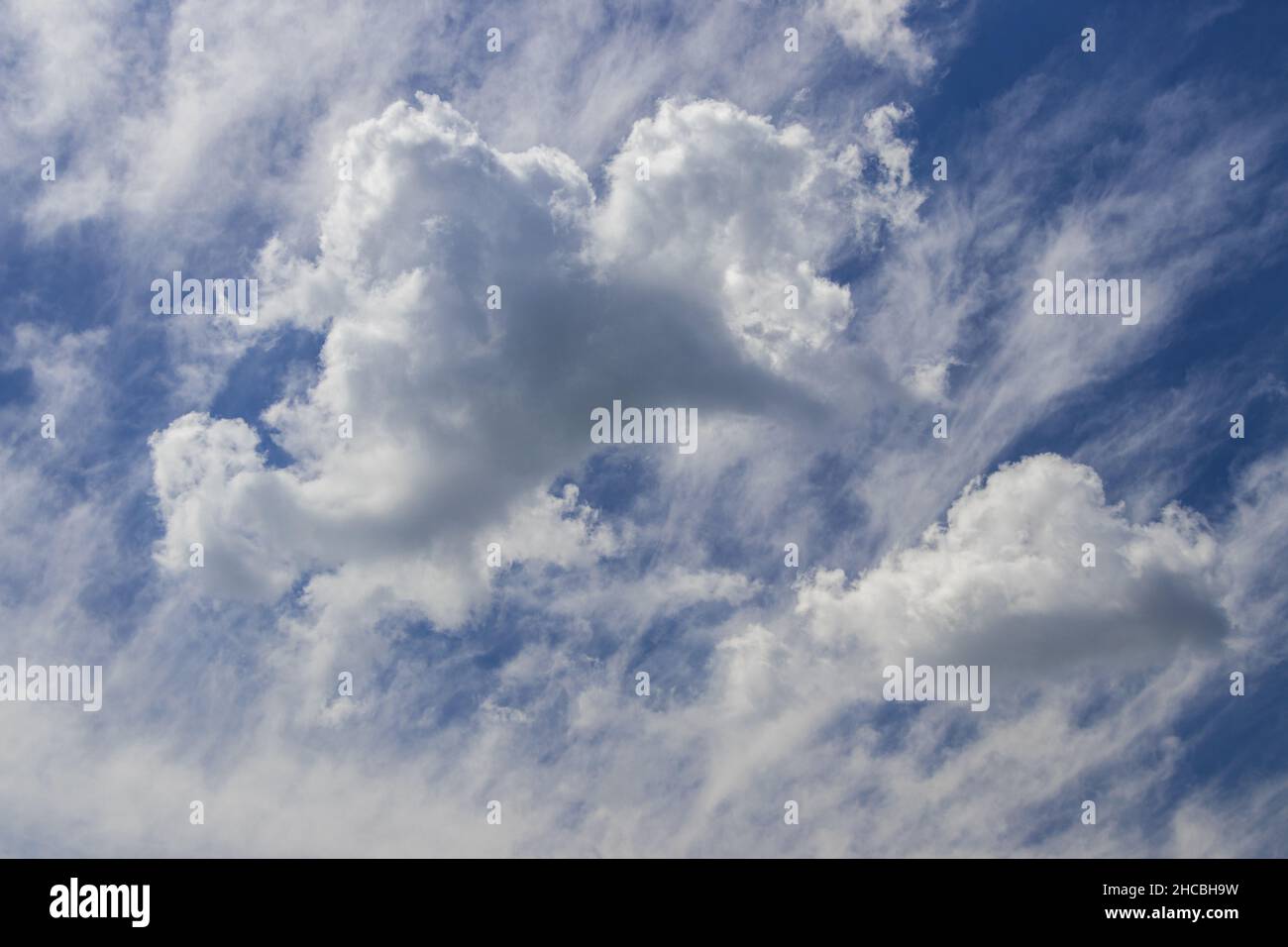 Windy cloudscape hi-res stock photography and images - Alamy