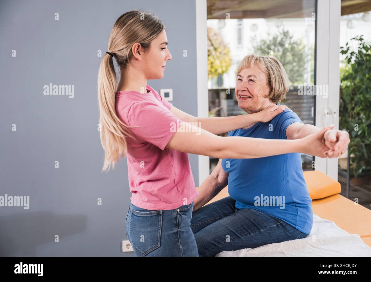 Stretching out hand hi-res stock photography and images - Alamy