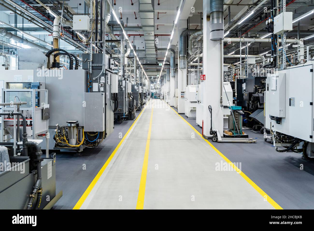 Group of machines hi-res stock photography and images - Alamy