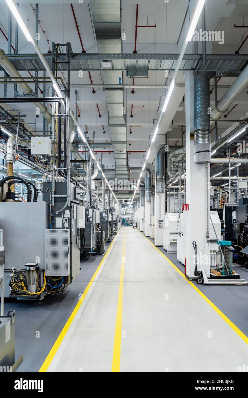 Machines and equipments in manufacturing factory Stock Photo - Alamy