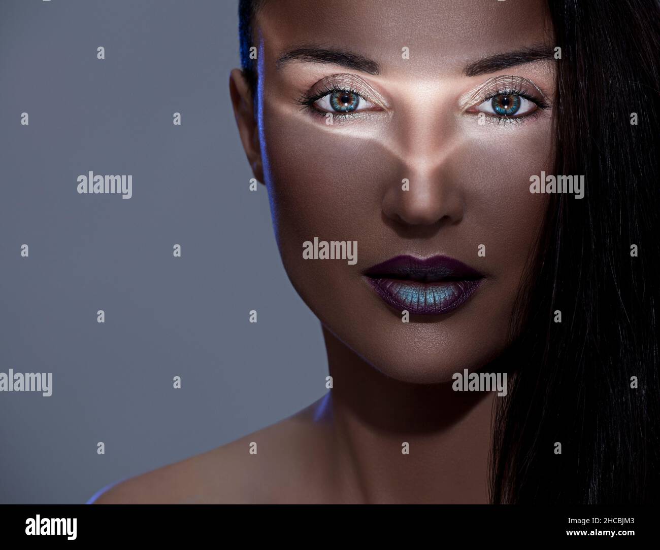 Reflection face hi-res stock photography and images - Alamy