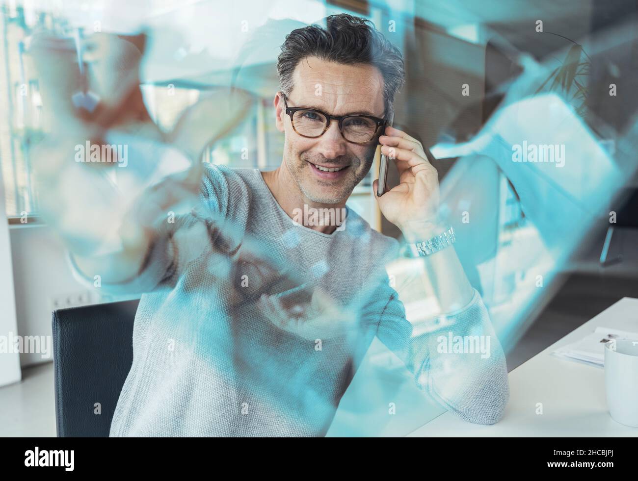 Mobile chart hi-res stock photography and images - Alamy