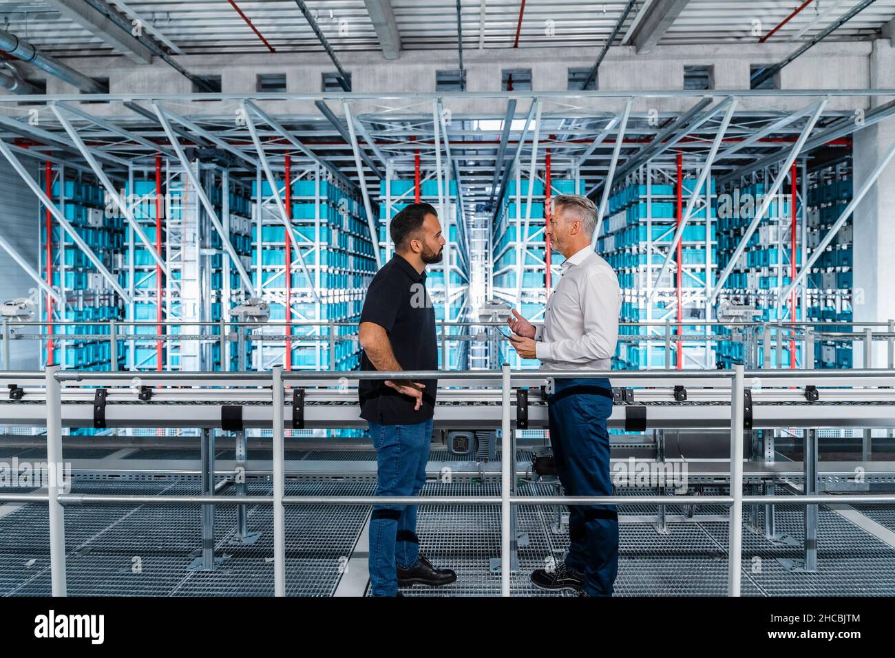 Manager discussion hi-res stock photography and images - Alamy