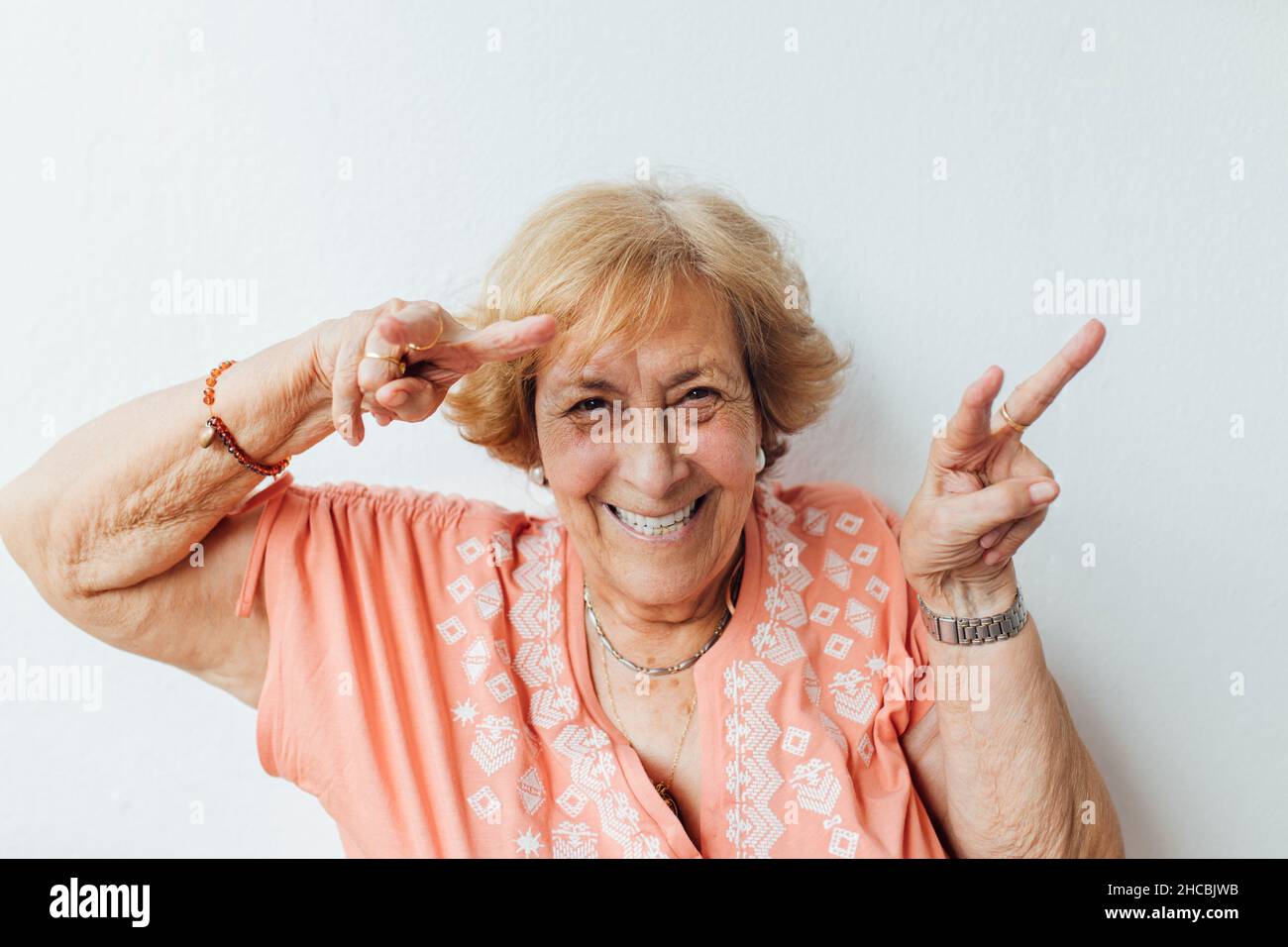Happy retirement sign hi-res stock photography and images - Alamy