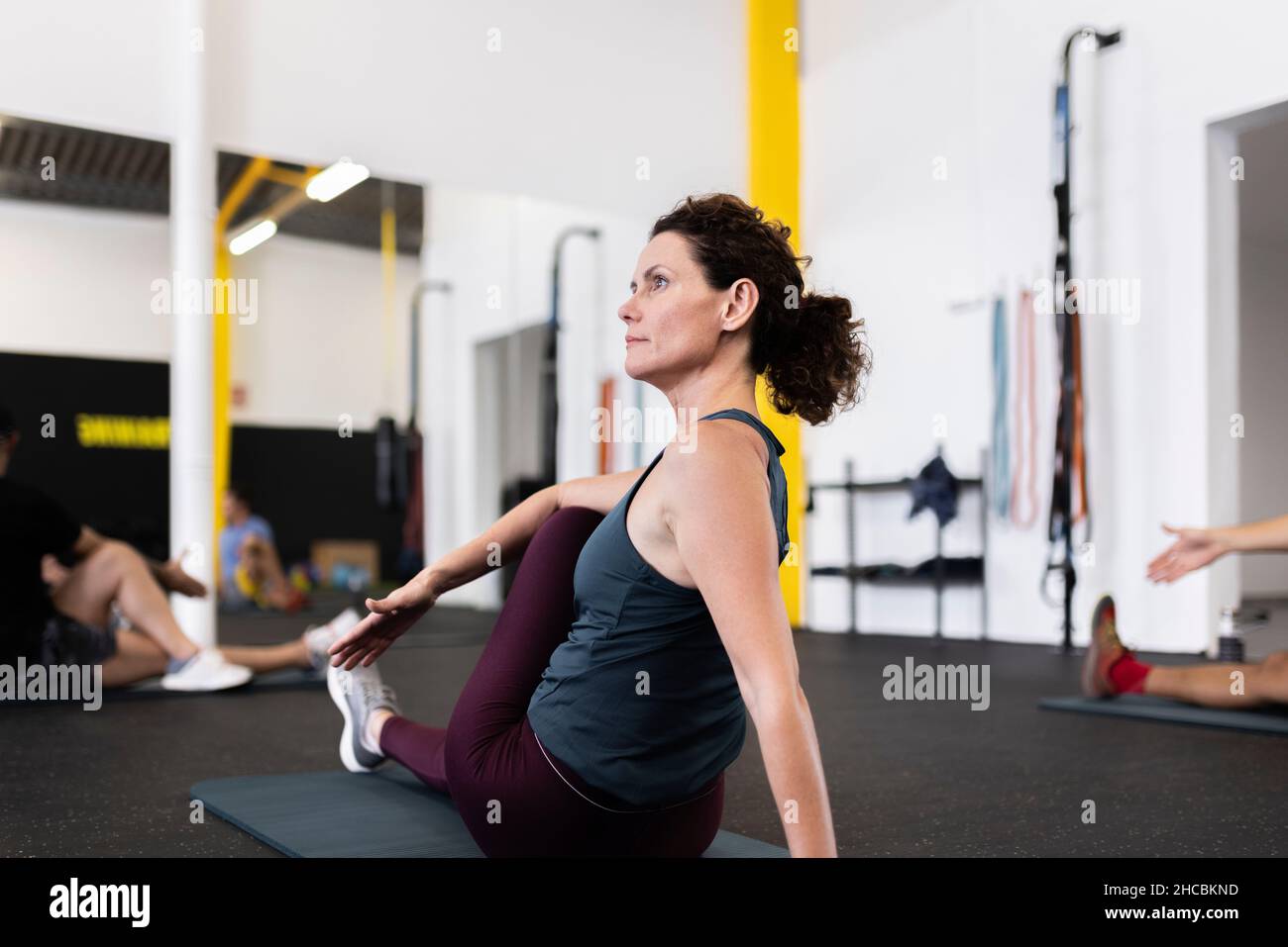 Lunge exercise arms hi-res stock photography and images - Alamy
