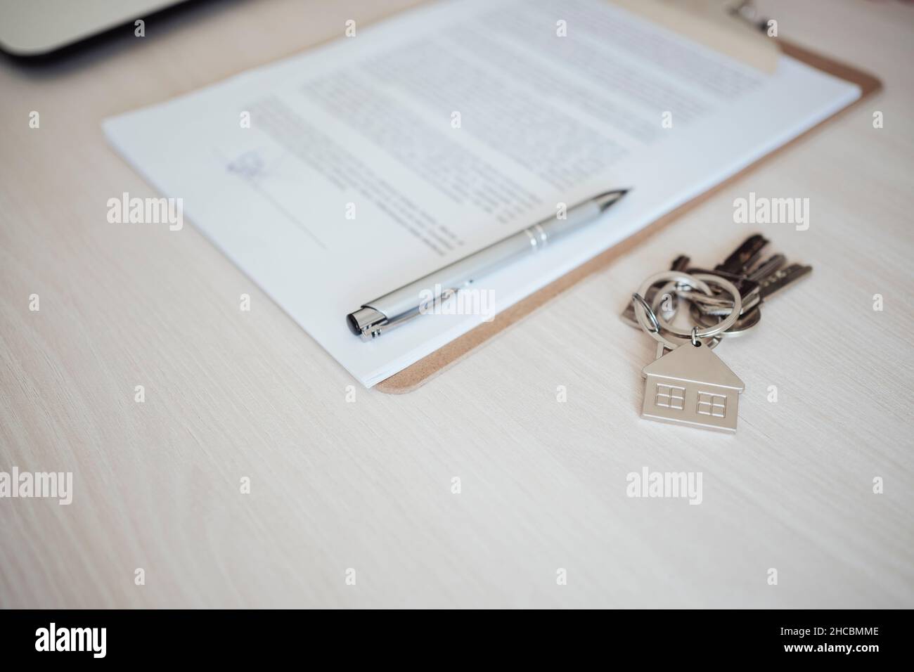 Office desk with documents and bunch of keys Stock Photo - Alamy