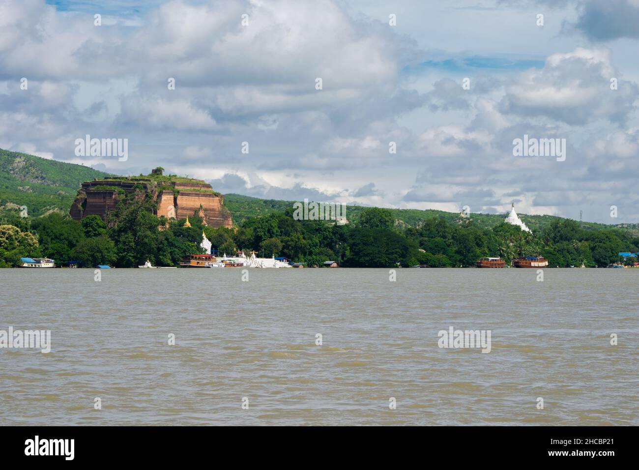 A panoramic view across Irrawaddy River, between the city of Mandalay ...
