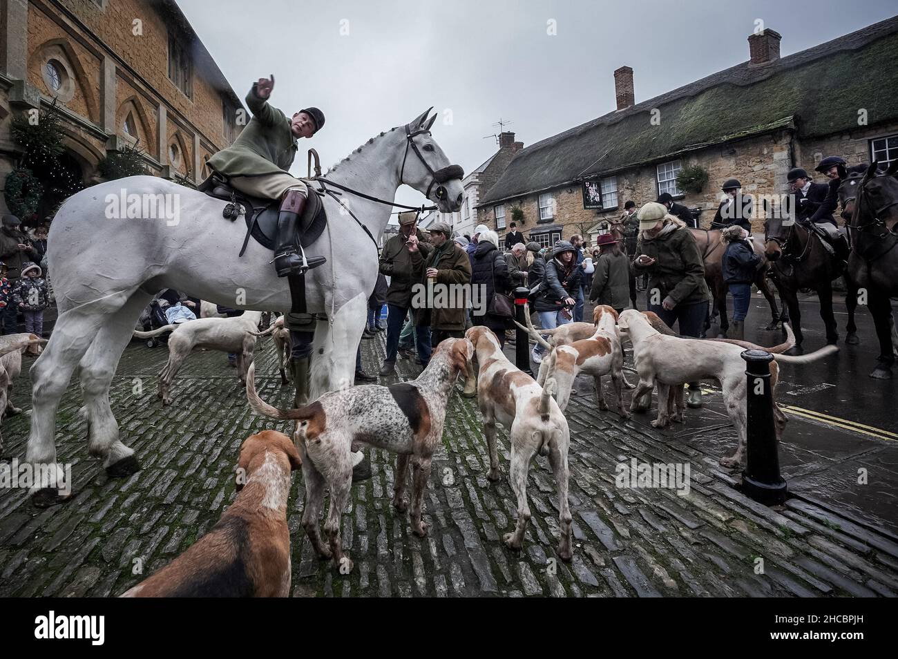 Blackmore and Sparkford Vale Hunt meet at Castle Cary town, Somerset ...