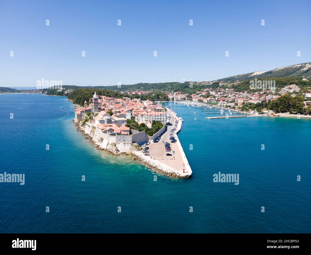 Cliff island hi-res stock photography and images - Alamy