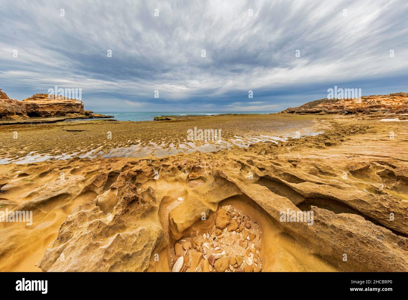 London Bridge rock formation at Portsea Surf Beach Stock Photo - Alamy